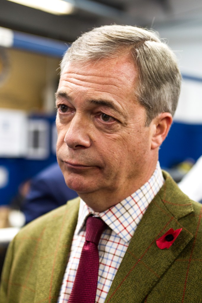 Portraits and Colour Photos – Alex Birch UFO's